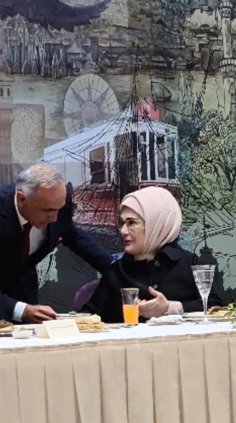 Sayın Emine Erdoğan Hanımefendi Yönetim Kurulu Başkanımız Drİhsan